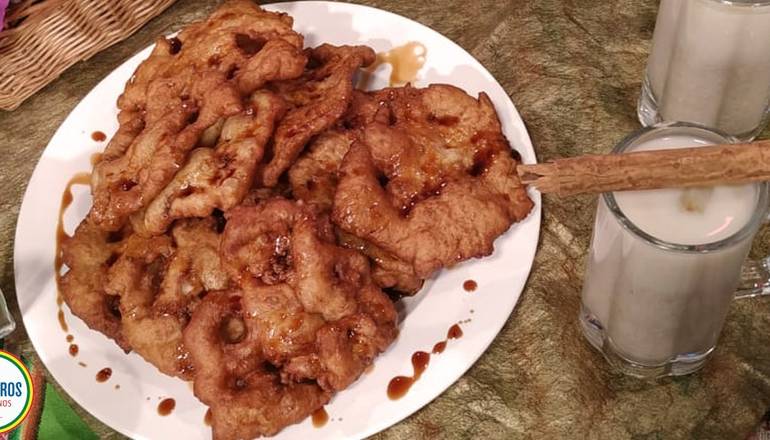 Api de quinua con buñuelos - Red Uno de Bolivia