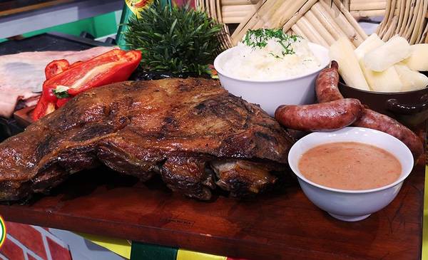 Pollerita a la parrilla - Red Uno de Bolivia