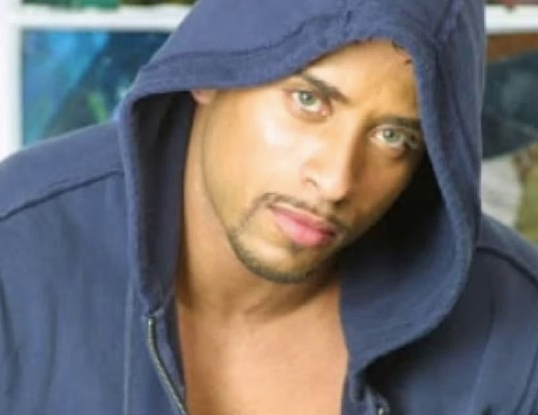 Banda de músicos causa furor en redes con homenaje a Ricardo Milos