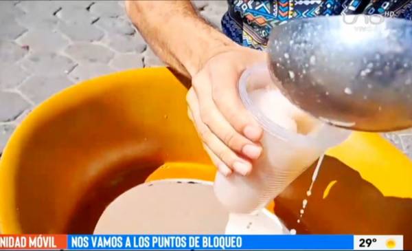 ¿Qué tal un frío somó solidario en tu rotonda? - Red Uno de Bolivia