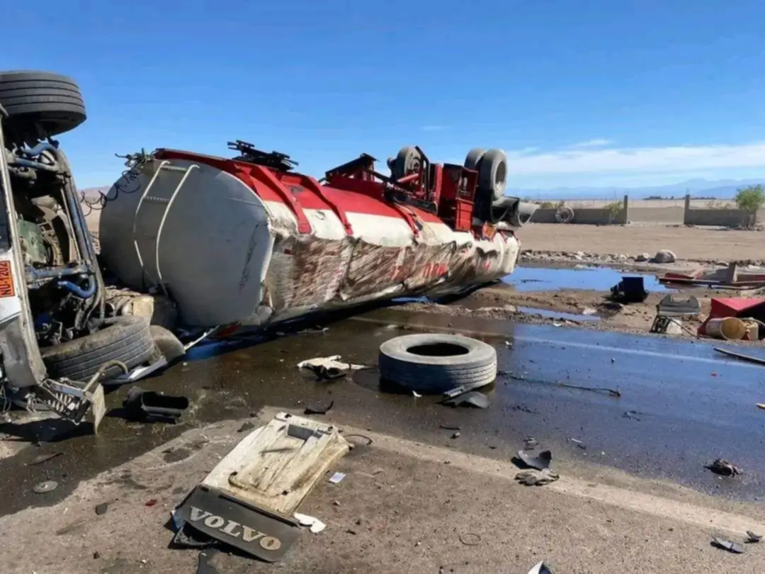 Cisterna que transportaba diésel se volcó en la carretera Bolivia ...